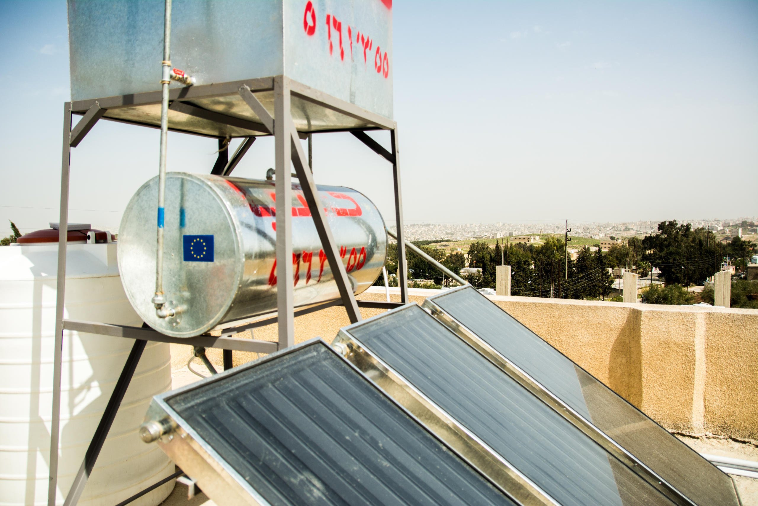 NRC to install 160 solar water heaters for Jordanians hosting Syrian ...