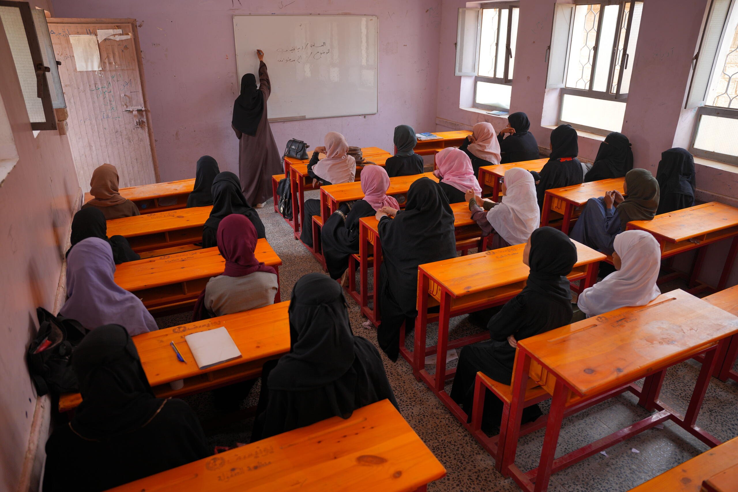Specialised training helps teachers perform better in Yemen | NRC